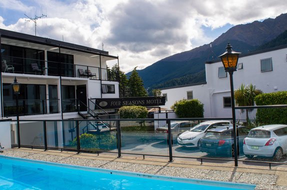 Home - Four Seasons Motel Queenstown NZ